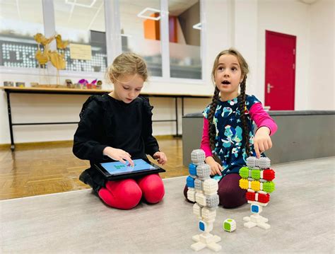 주말 올빼미 창업학교 내가 위스테이별내에서 참여하고 있는 조그마한 일 로컬 잘 모르지만 로컬크리에이터도 잘 모르지만 공동체도 잘 모르지만 사람들이 모여서 무엇인가를