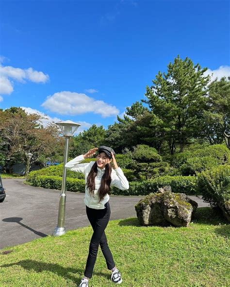 221007 Apink Hayoung Instagram Update Kpopping