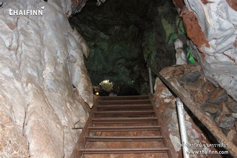 วัดถ้ำไตรรัตน์ ถ้ำแก้วสารพัดนึก จังหวัดนครราชสีมา