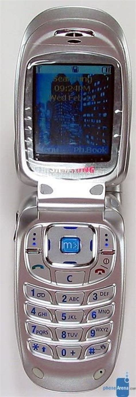 These Were The Classic Flip Phones That Everyone Used And We Miss Them
