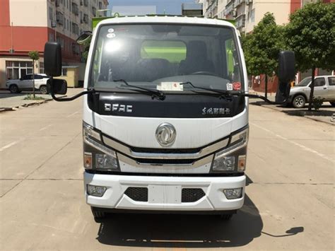 东风多利卡5 5方扫路车 扫路车 程力专用汽车股份有限公司销售二十五分公司