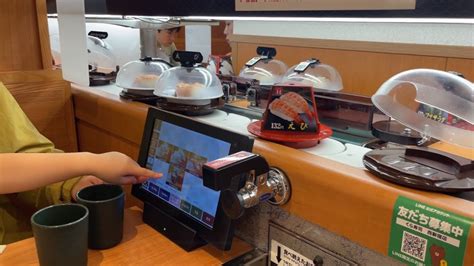 신주쿠 가성비 회전초밥 맛집 🍙 쿠라스시 Youtube