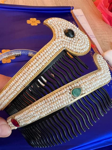 Үсний сам Мөнгөн эдлэл Хөөрөг үнэт эдлэлийн худалдаа Facebook