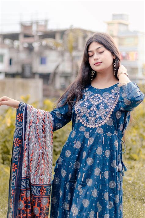 ১৫৯০ টাকা গাউন টু পিস অনেক দিন পরে মনের মত আনারকলি আনতে পেরেছি 😍 যেকোন ৪টা ড্রেস নিলে ফ্রি