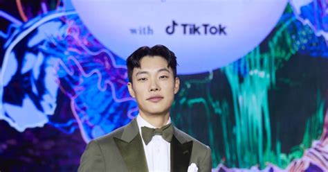 류준열 백상예술대상 영화 남자 ‘최우수연기상 수상