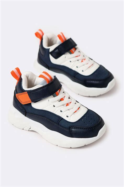 Trainer