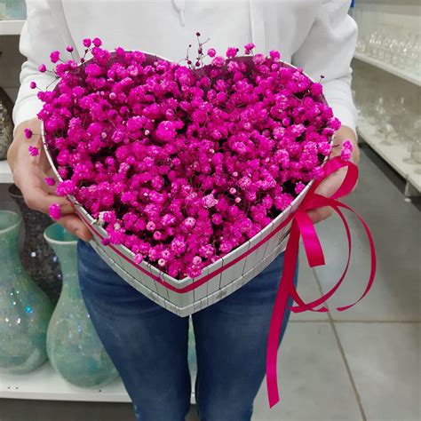 Доставка цветов в коробке в Москве на дом. Недорого, оплата через ...