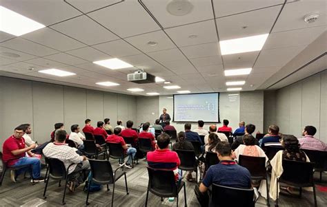 Mayank Prasad On Linkedin Abhinav Agarwal Talking About Heatwave Genai At All India Oracle Users…