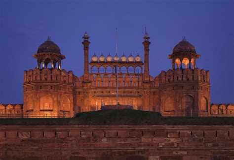 Red Fort Delhi India Map Facts Location History Timings Images