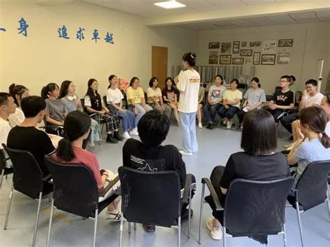 基础医学院开展破冰之旅研究生新生班级团体心理辅导活动 新闻网