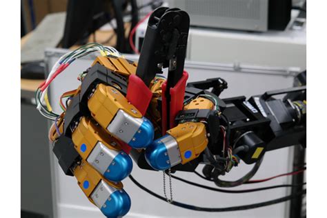 Robotic Hands Grasping And Manipulation Ieee Robotics And Automation Society Ieee Robotics