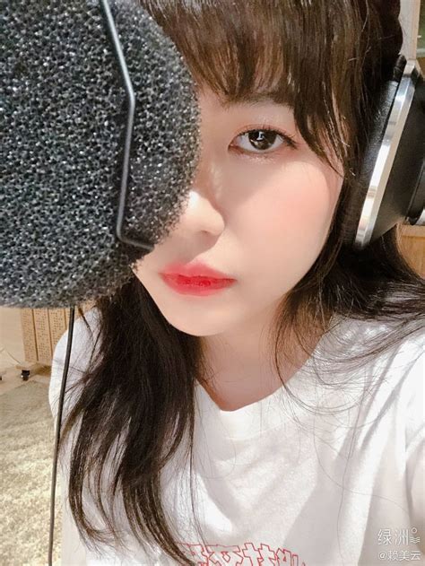 ปักพินโดย Sk Cloud ใน Rocket Girls 101 火箭少女101