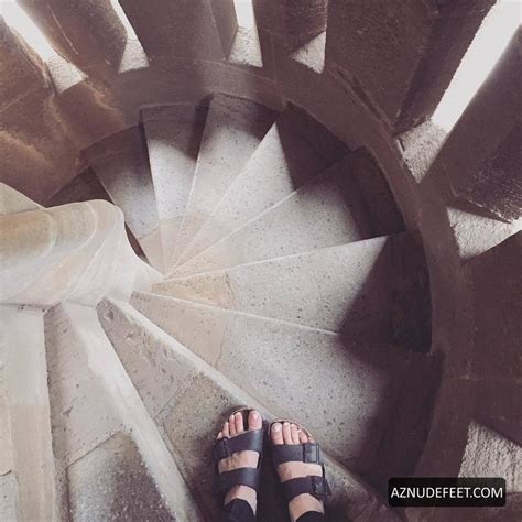 Paula Burrows Feet Aznudefeet