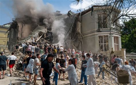 Ракетний удар по Києву кількість загиблих зросла