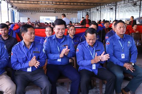 ក្រសួងការងារ និងបណ្តុះបណ្តាលវិជ្ជាជីវៈ ជំរុញដល់បងប្អូនសេដ្ឋកិច្ចក្រៅប្រព័ន្ធ