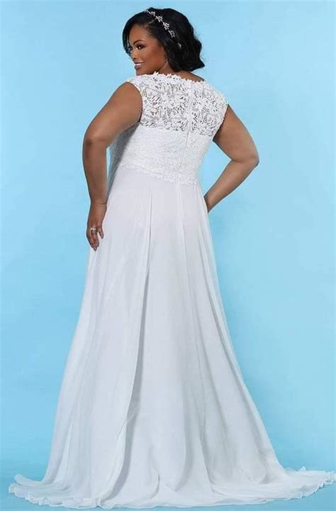 Ivory Sydneys Closet Long Plus Size Wedding Dress For 51999 The