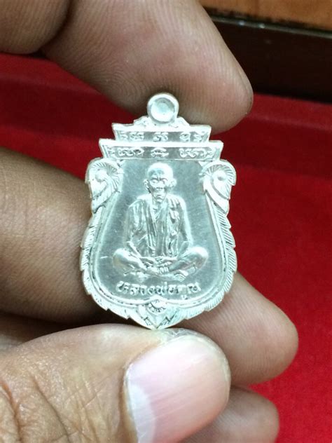 หลวงพ่อคูณ วัดบ้านไร่ กระดานที่ 3 ปี พ ศ 2531 ถึง พ ศ 2554 ปัจจุบัน เหรียญเทปประทานพรพระ