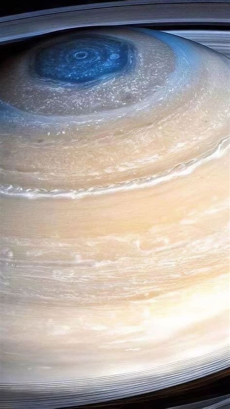 Saturn Up Close Nasas Stunning Shots Of The Ringed Giant Like Never