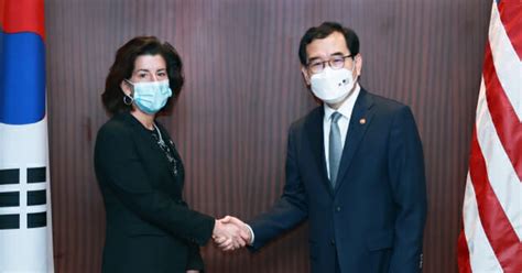 이창양 산업장관 체코·폴란드 출장원전협력 중점 추진
