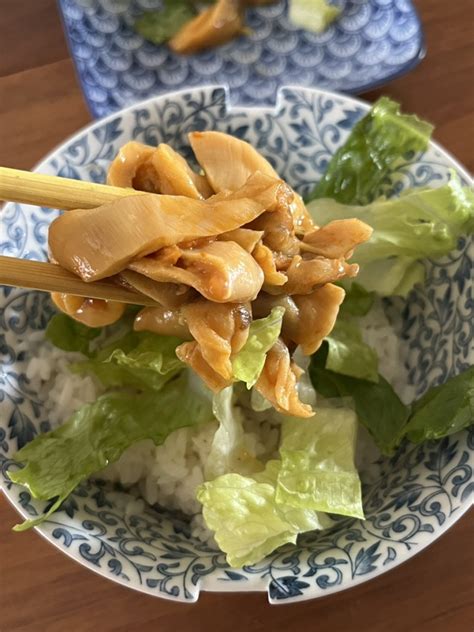 멍게스시 멍게회 Feat 계란말이스시 아보카도스시 레드 레디쉬 피클과 생강초절임 베니쇼가 을 곁들여 회를 먹을 때