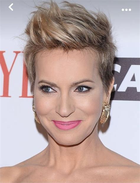 31 Age Defying Pixie Cuts For Women Over 40 Looking For A Cute Hairdo
