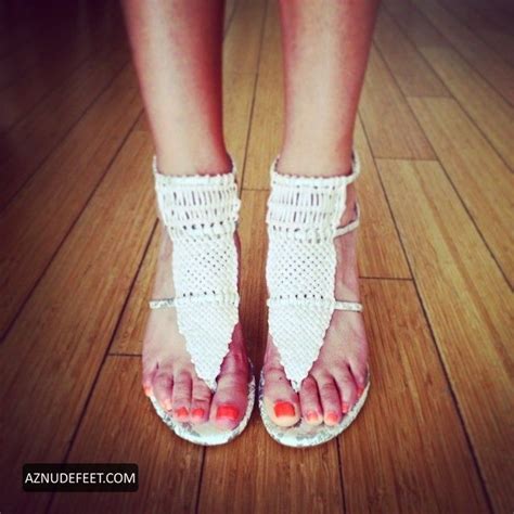 Erin Cebula Feet Aznudefeet