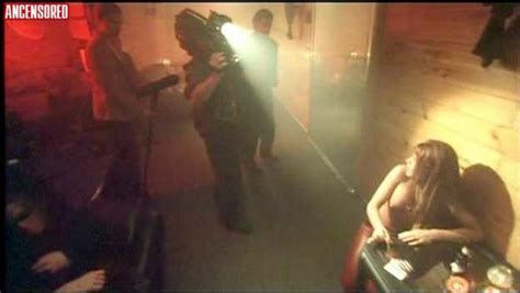 Unknown Nue Dans Corrupted Minds