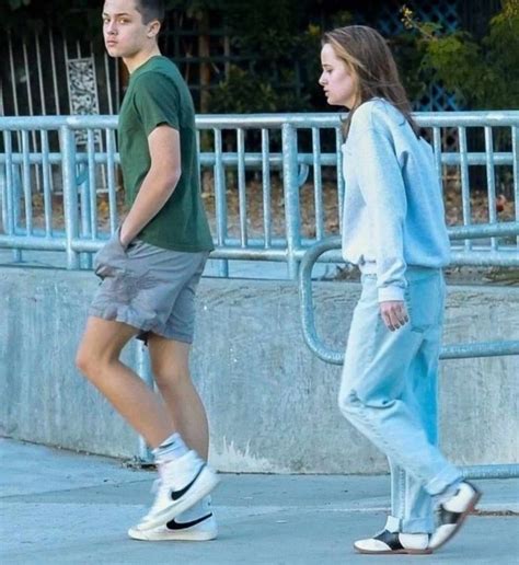 Es La Viva Imagen De Su Padre El Aspecto De La Hija Gemela De Jolie Y Pitt Es Noticia