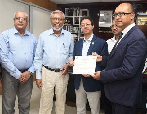 শ্রমিক কল্যাণ তহবিলে চারটি কোম্পানি লভ্যাংশ জমা দিল ৭ কোটি টাকা জাতীয়