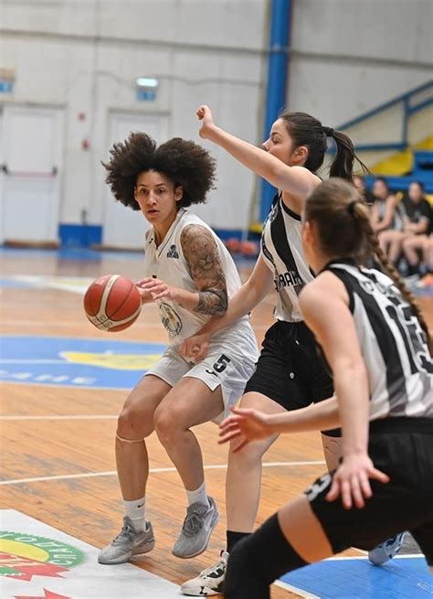 Монтана влезе в Топ 4 на Адриатическата лига след бой над Партизан снимки