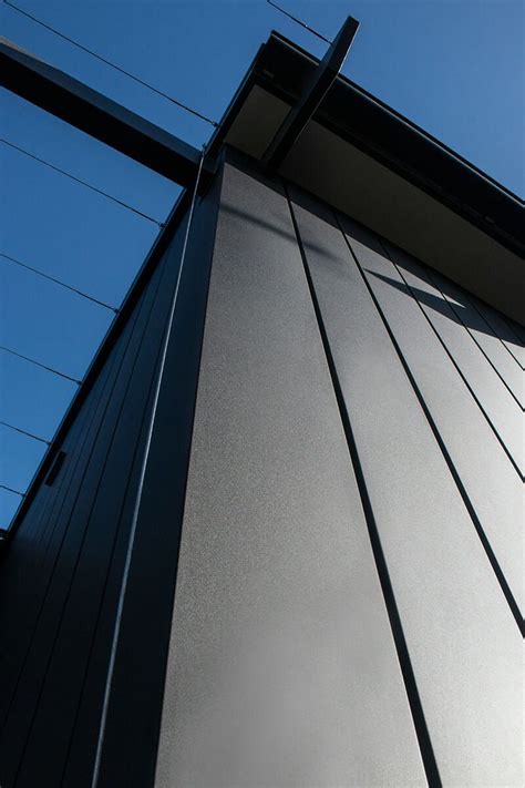 Jenkins Street Features Matt Colorbond Interlocking Cladding