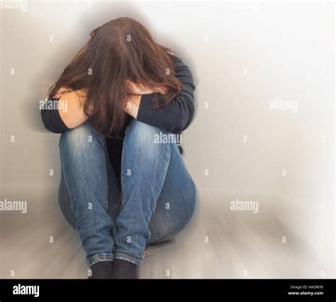 Sad Girl Photography Sad Young Girl Posing With Hand On Chin And