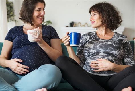 Esposa Compartida Con Amigo Banco De Fotos E Imágenes De Stock Istock