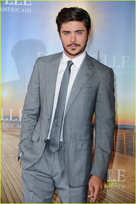 Zac Efrons Beard Love It Or Leave It Photo 2479070 Zac Efron