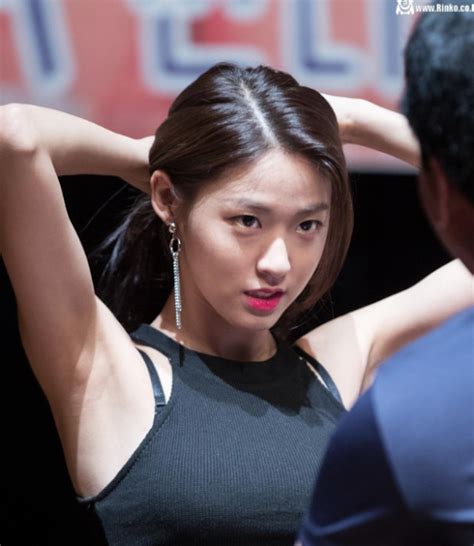 아이돌의 겨드랑이 관리와 뽀송하게 하는방법