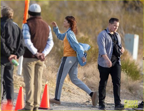 Euphoria Season 3 Set Photos Zendaya Films Solo Scenes For Hit