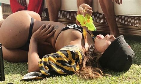 Anitta Gostosa D4rk4venger18