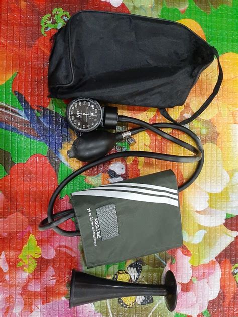 Manual Sphygmomanometer Health And Nutrition Medical Supplies And Tools On Carousell