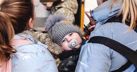 Через війну в Україні свої домівки залишили 4 8 мільйона дітей ООН Новости Section Ukr Net