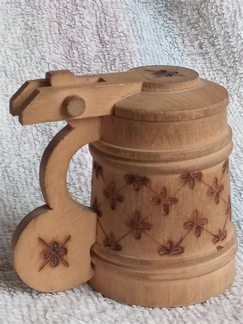 Винтажный сувенир деревянная кружка — цена 150 грн в каталоге Сувениры Купить товары для дома и