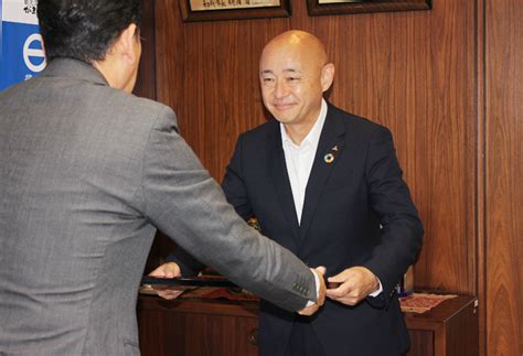 蒲郡市が三菱自工に感謝状 東日新聞