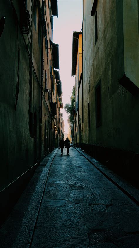 무료 이미지 빛 도로 거리 밤 골목 저녁 색깔 그림자 어둠 푸른 검은 레인 하부 구조 스냅 사진 도시 지역 2988x5312 156879