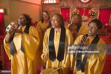 Female Gospel Singers Photos And Premium High Res Pictures Getty Images