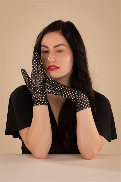 Gants En Dentelle à Pois En Noir Juliettes Romance Topvintage