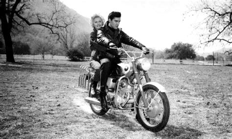 Messed Up Facts About Elvis Presley The King Of Rock And Roll