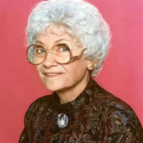 Top 10 Female Tv Sitcom Characters Of All Time Bang2write