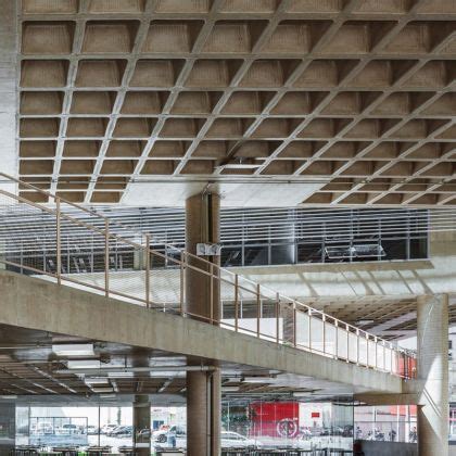 Detalle De Losa De Hormigón Vertido En El Lugar Cimentación De Losa