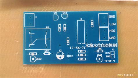 Как сделать датчик контроля уровня воды в резервуаре своими руками схема срабатывания реле