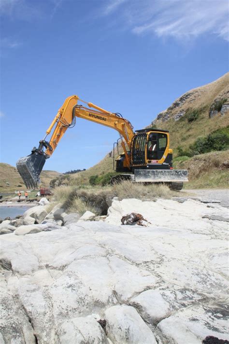 New Hyundai Robex R145cr 9 Excavator Profiled In Februarys