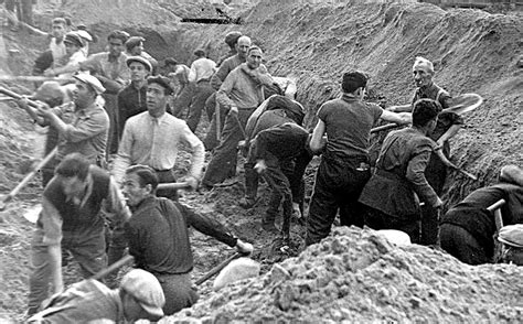 The Einsatzgruppen Nazi Mobile Killing Squads 19411945